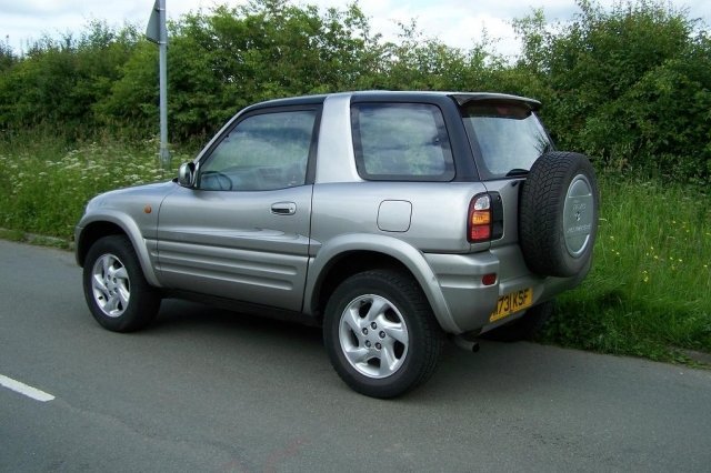 Used Toyota RAV4 2.0 Car Exporters - UK Toyota RAV4 2.0 Vehicle ...