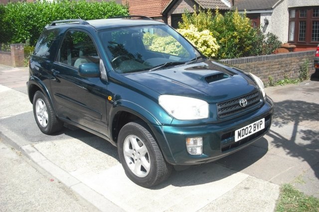 Used Toyota RAV4 2.0 Car Exporters - UK Toyota RAV4 2.0 Vehicle ...
